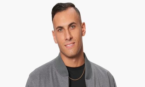 Peter Izzo (Bachelorette) Bio, Age, Parents, Height, Pizzeria, Net worth