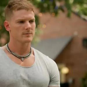 Sam Logan (Siesta Key) Bio, Age, Parents, Height, Girlfriend, Education ...