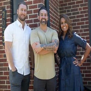 Poonam Moore (HGTV) Bio, Age, Parents, Height, Education, Husband, Job ...