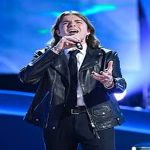 Who is Ryan Mitchell on The Voice? Age, Sobriety Story, Audition, Songs ...